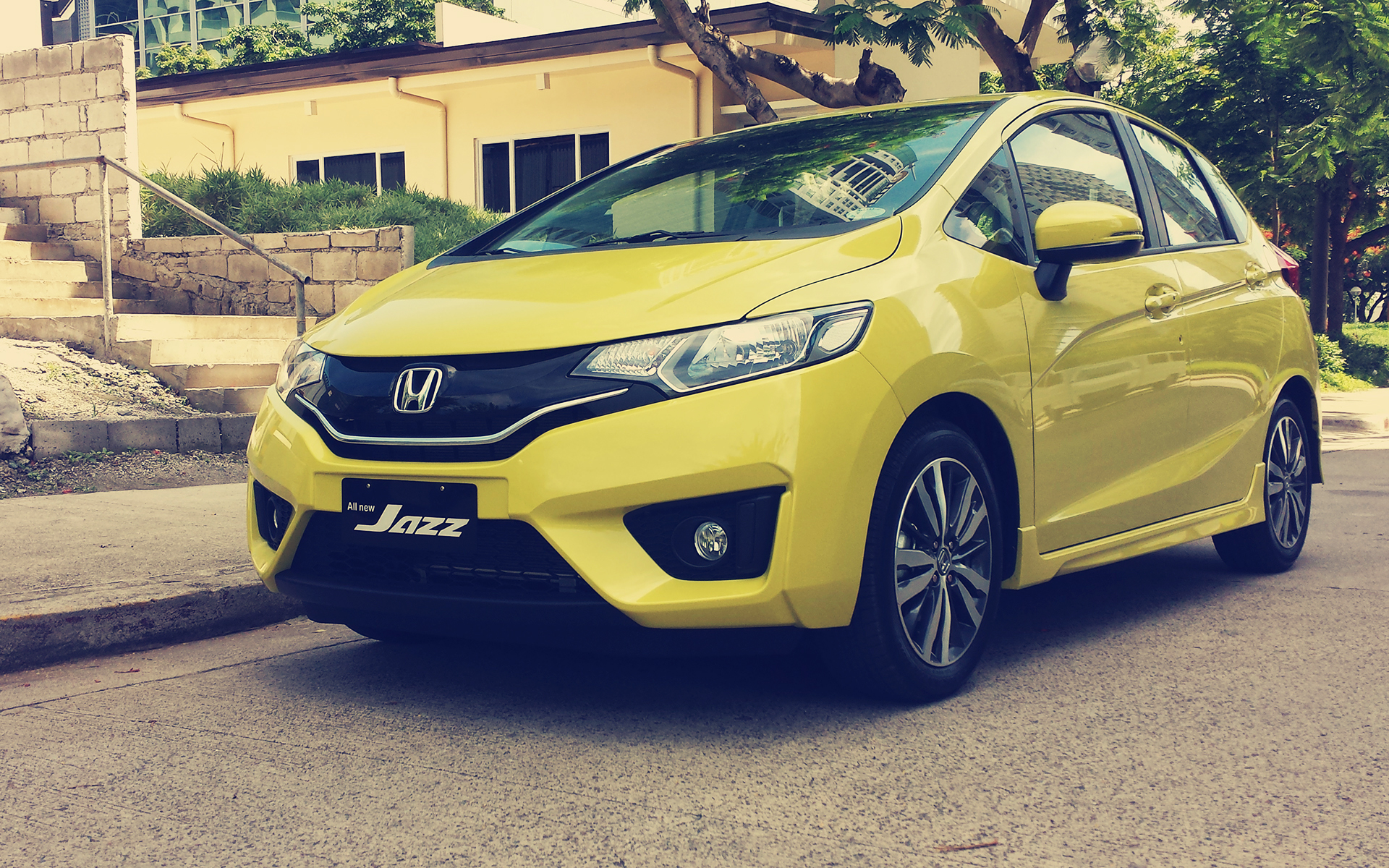 2014 Honda Jazz 1.5 VX+ Review - Go Flat Out