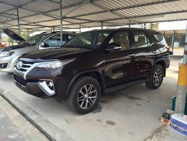 Toyota Fortuner and Mitsubishi Montero Sport Leaked Undisguised Ahead ...