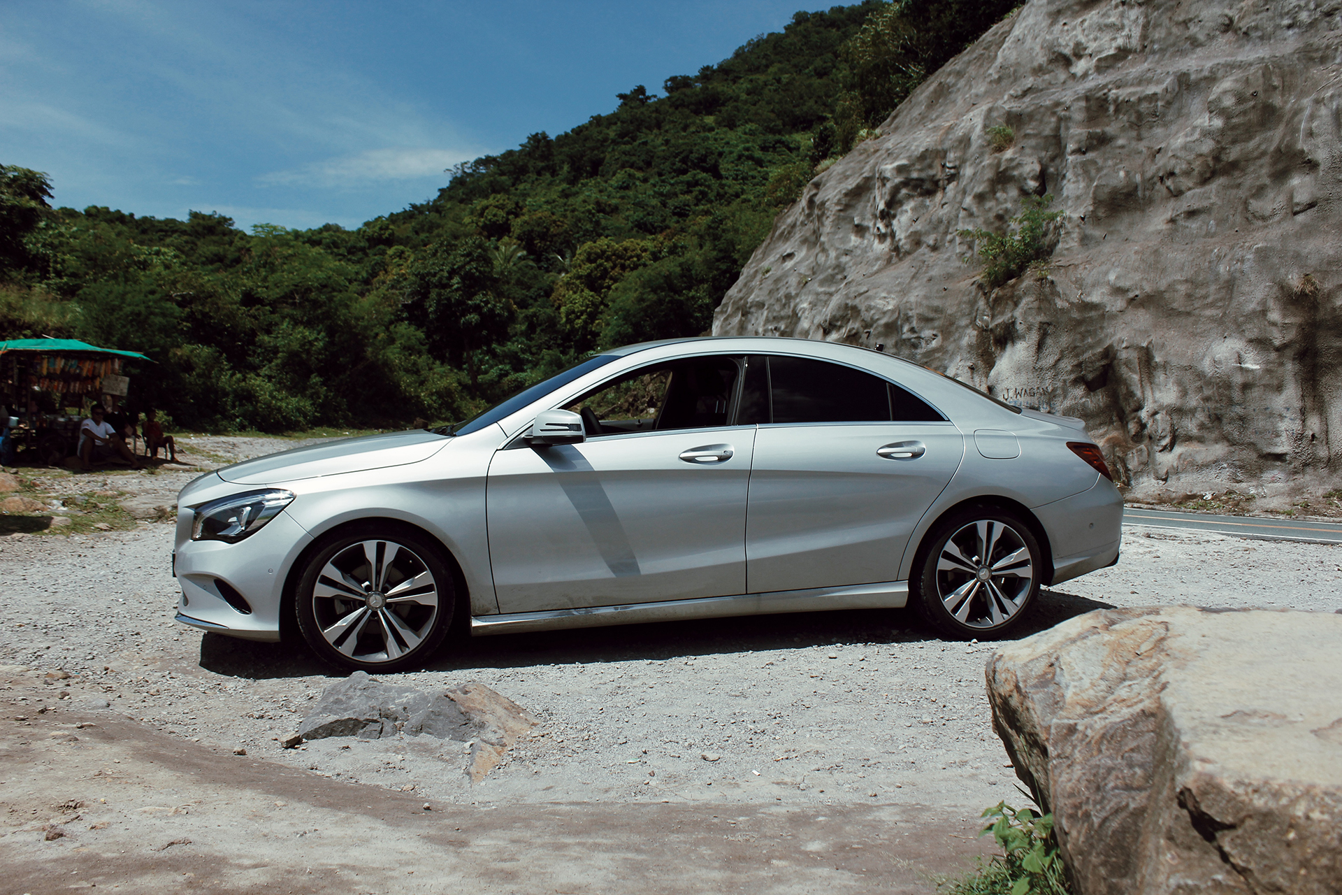 2017 Mercedes-Benz CLA 180 Review (With Video) - Go Flat Out PH