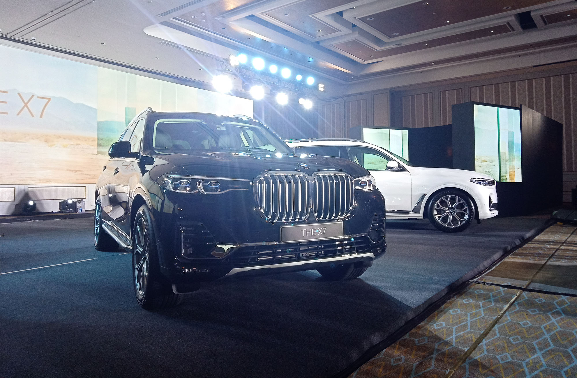 2020 BMW X7 Makes A Big Splash In The PH With A P9.290M Starting Price ...