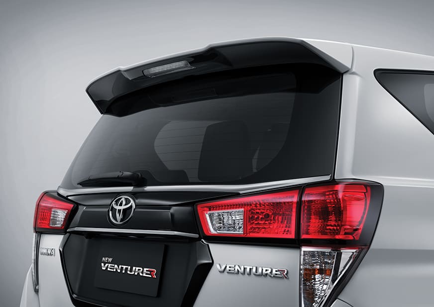 2021 Toyota Innova Officially Unveiled With Upgraded Styling