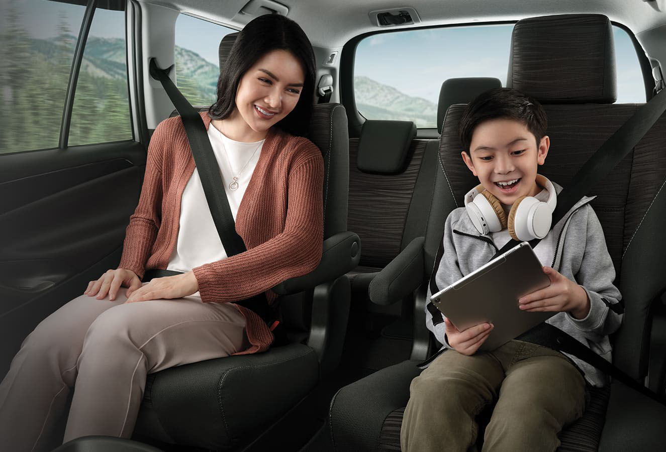 2021 Toyota Innova Officially Unveiled With Upgraded Styling