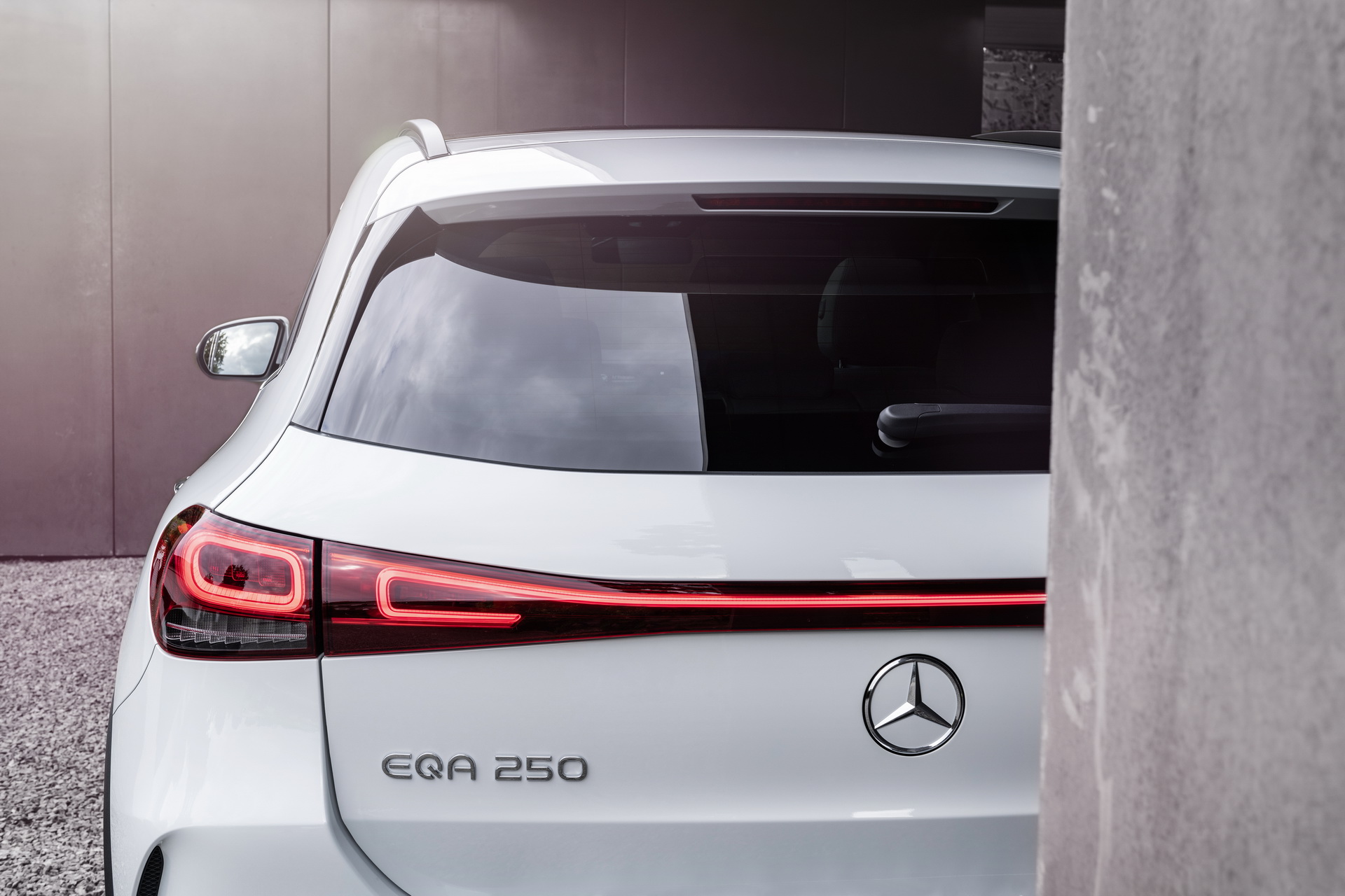 2021 Mercedes-Benz EQA Electric SUV Unveiled With 426 KM Range