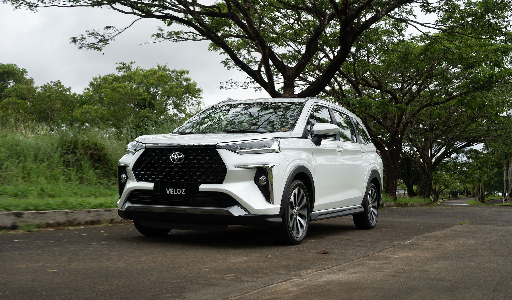 Bring Home The Toyota Veloz At Less Than P13K/Month This May