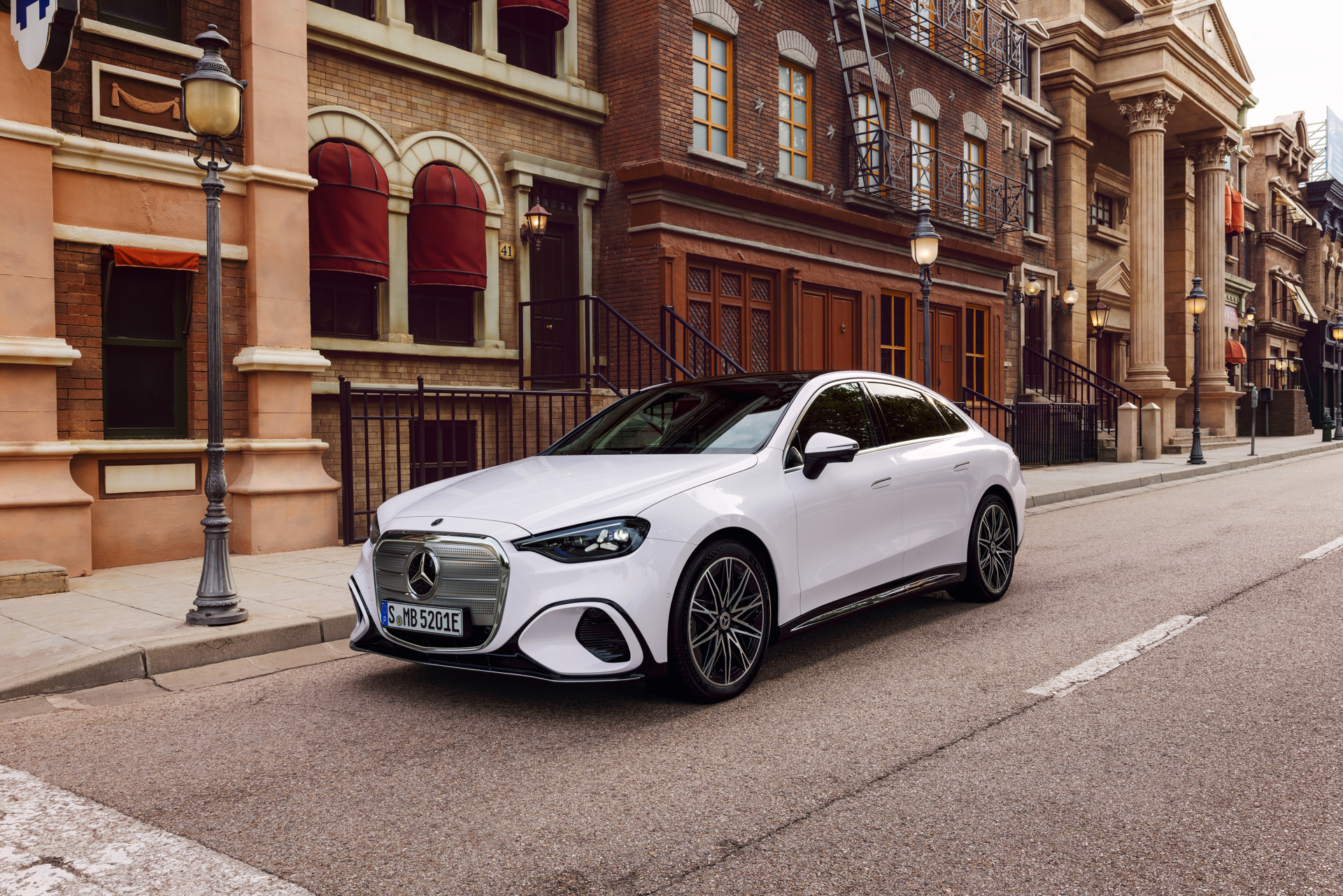 New Mercedes-Benz C-Class Goes Electric To Challenge BMW's i3 - Go Flat ...